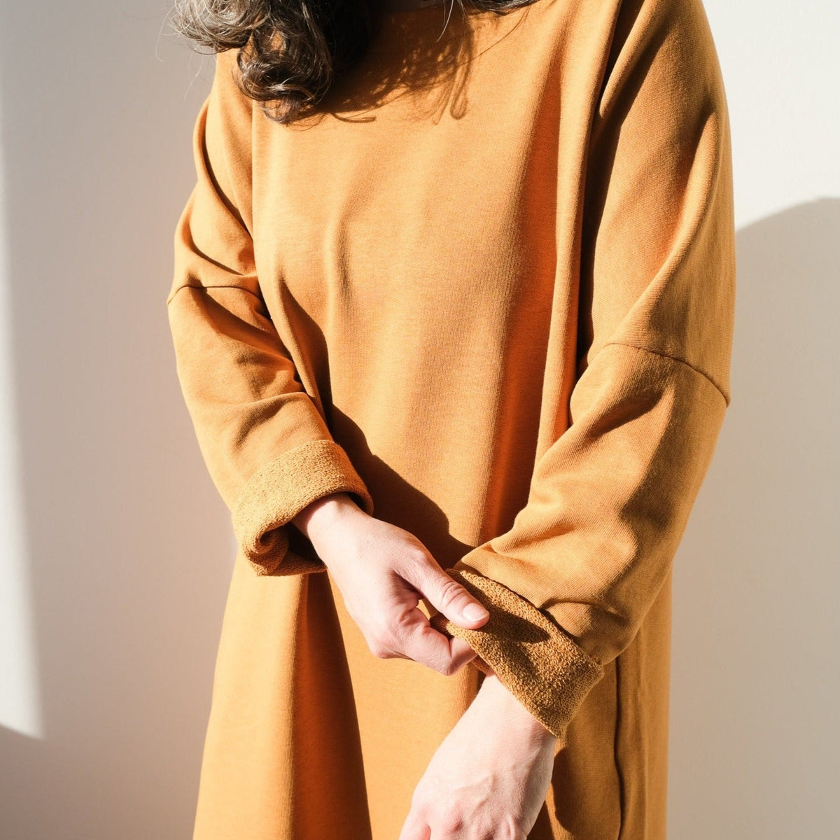 Robe de chalet No2262w, caramel 4x – atelier b